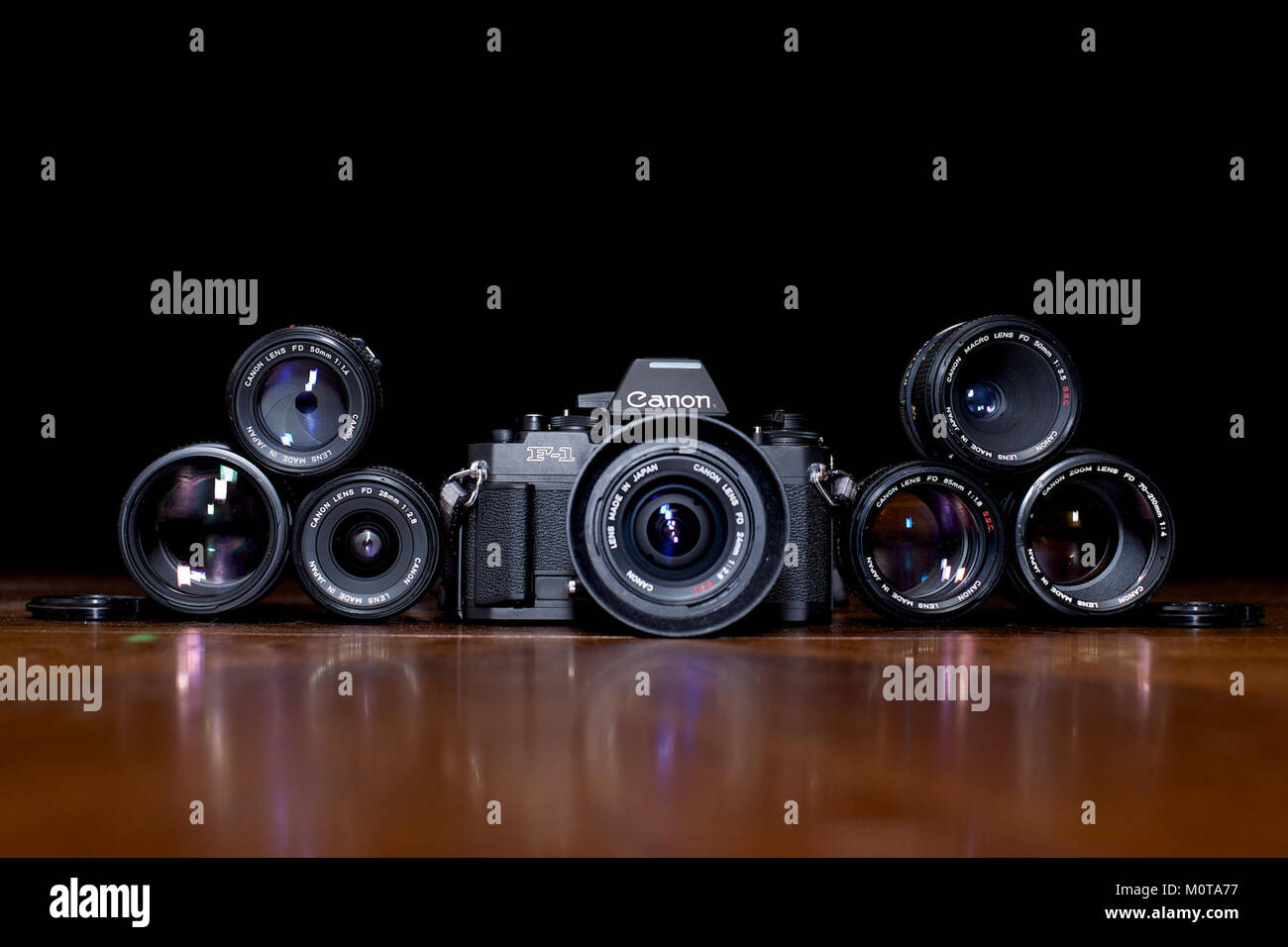 Canon camera 1981 hi-res stock photography and images - Alamy