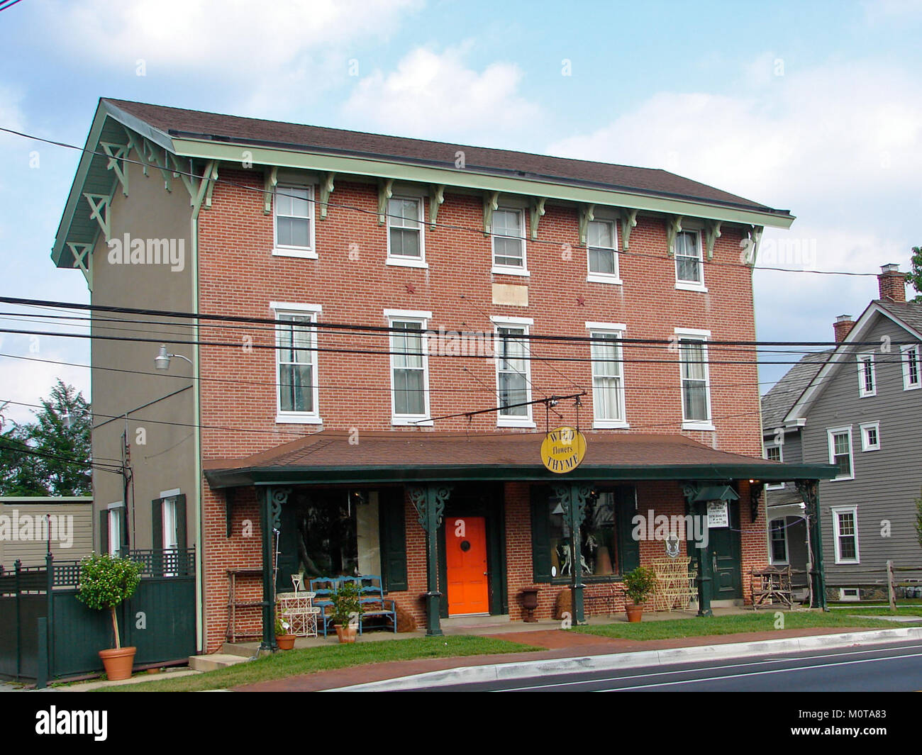Odd fellows hi-res stock photography and images - Alamy