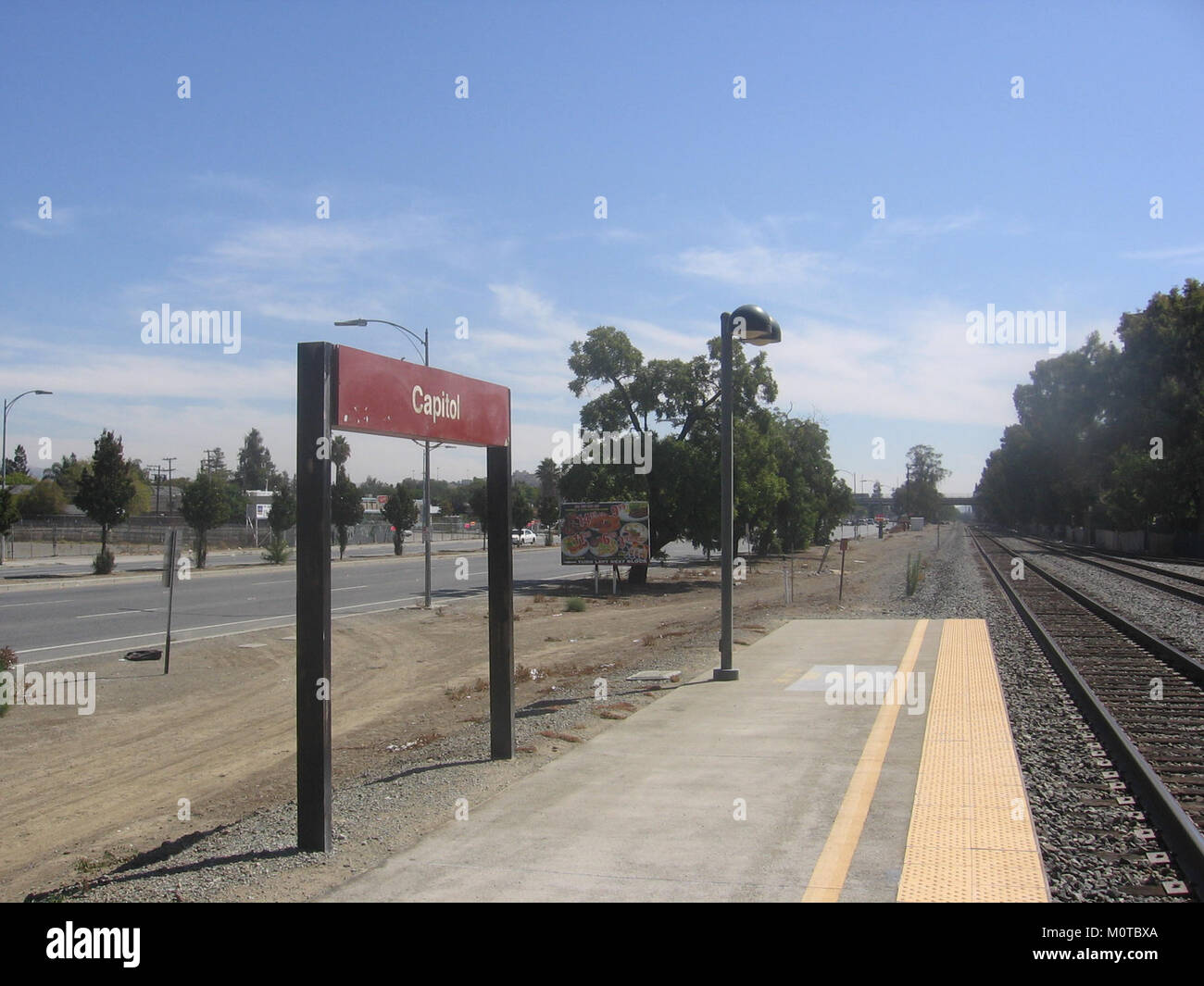 Capitol Caltrain station 1391 09 Stock Photo - Alamy