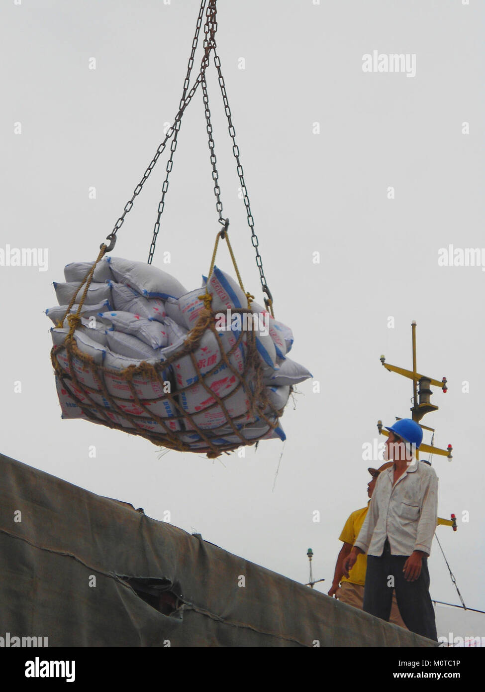 The cargo net is a versatile tool used for securing goods during ...