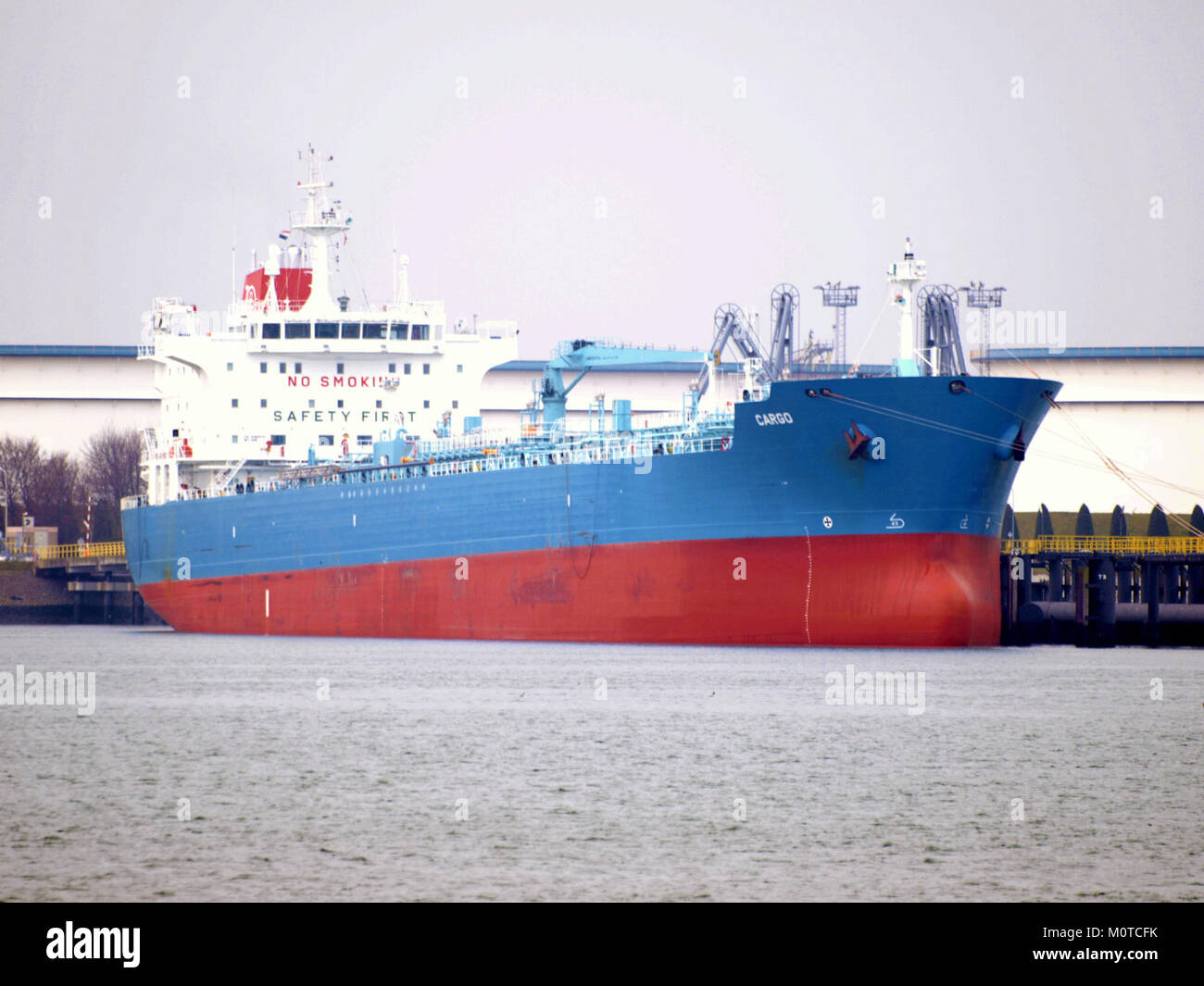 Vessel ship freight cargo hi-res stock photography and images - Alamy