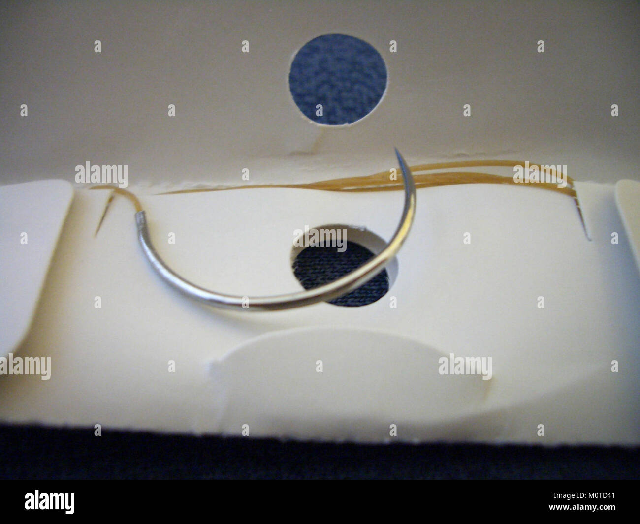 Catgut sutures hi-res stock photography and images - Alamy