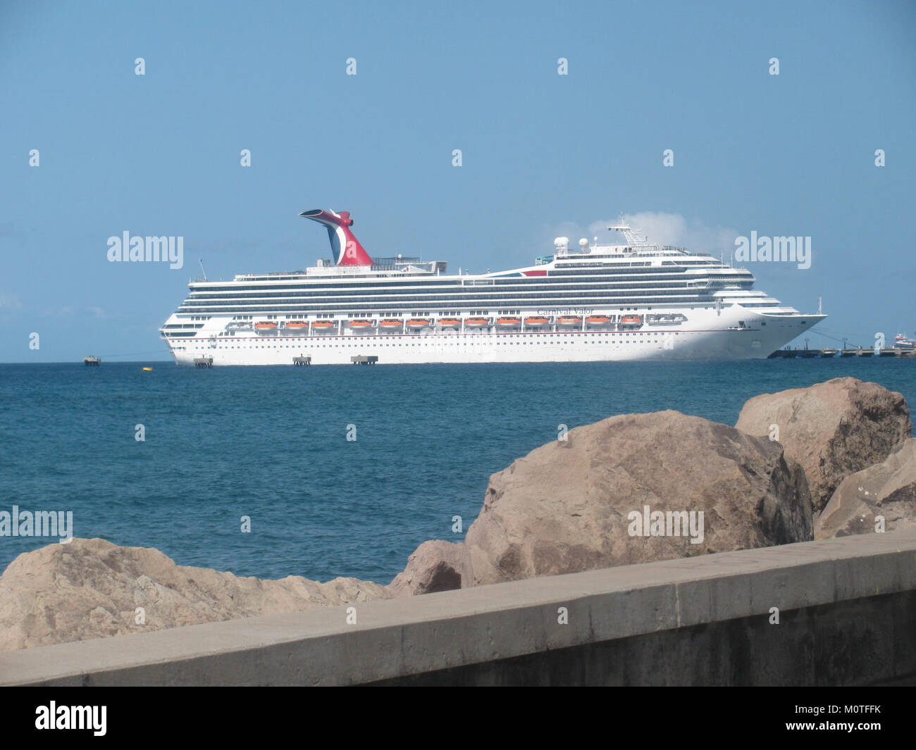 The carnival valor hi-res stock photography and images - Alamy