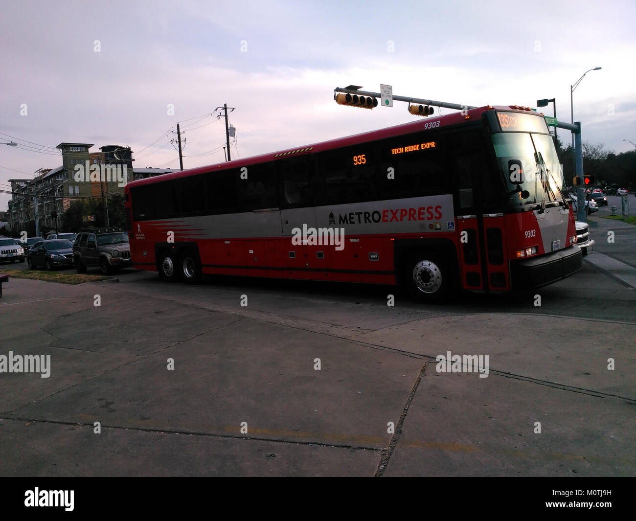 Bus metro hi-res stock photography and images - Alamy