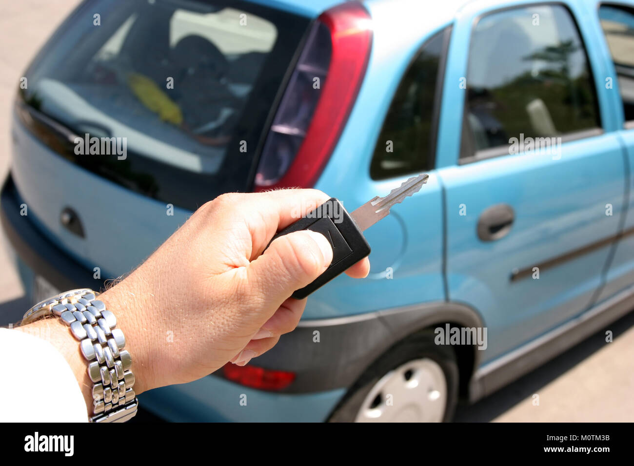 Handle electronic car key in closeup Stock Photo - Alamy