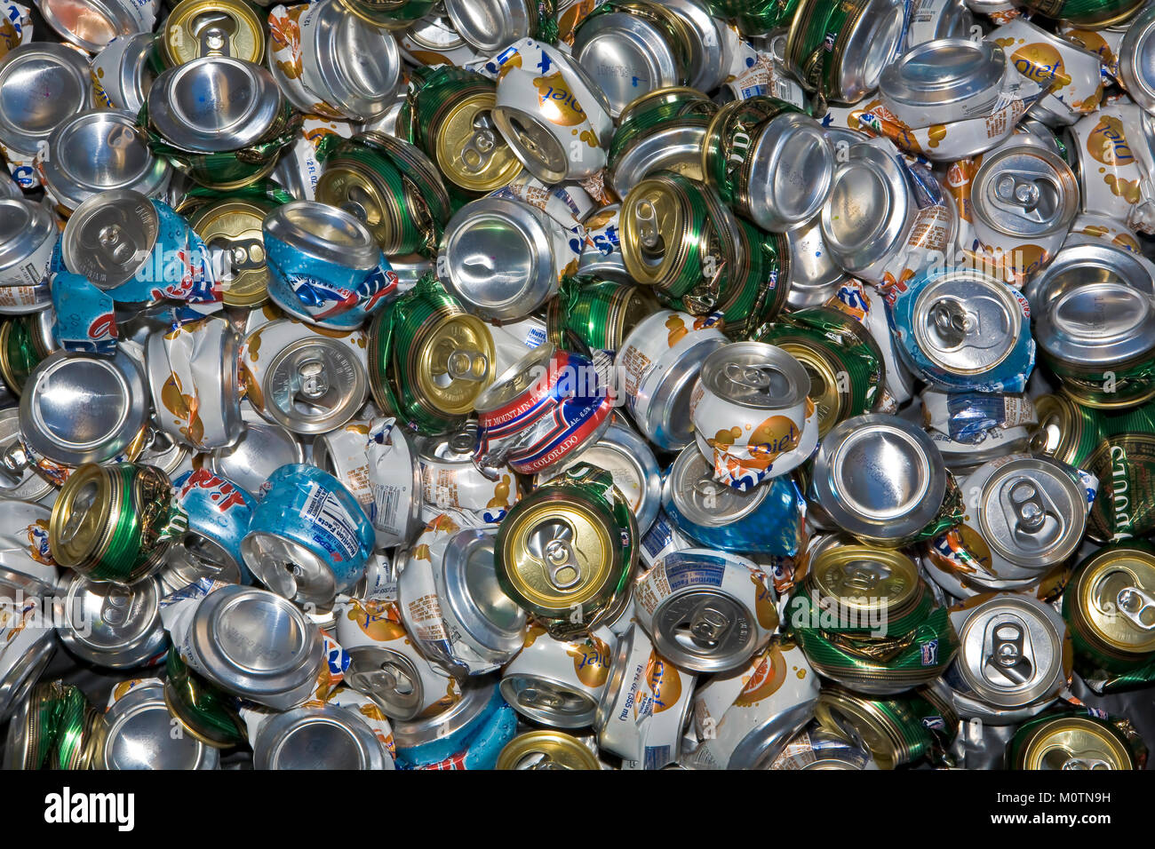 crushed aluminum soda pop cans Stock Photo - Alamy
