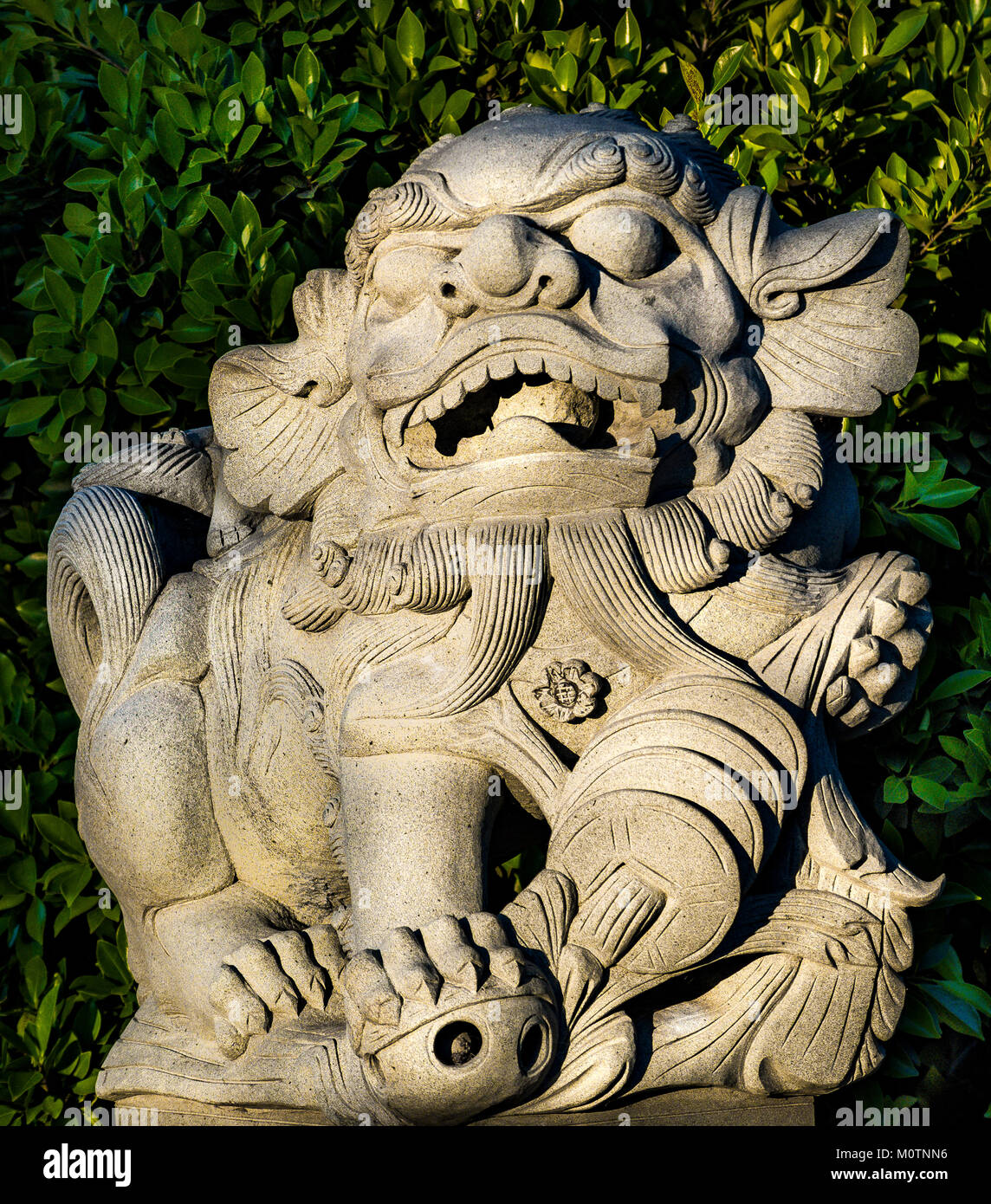 chinese mythologiical creature statue Stock Photo - Alamy