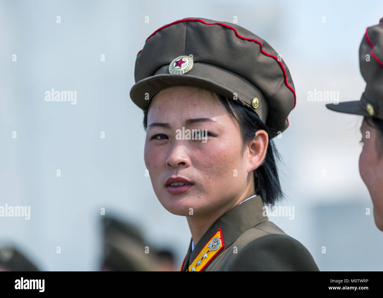 Women soldier hi-res stock photography and images - Alamy