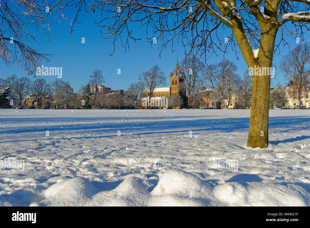 St leonards in the fields perth hi-res stock photography and images - Alamy