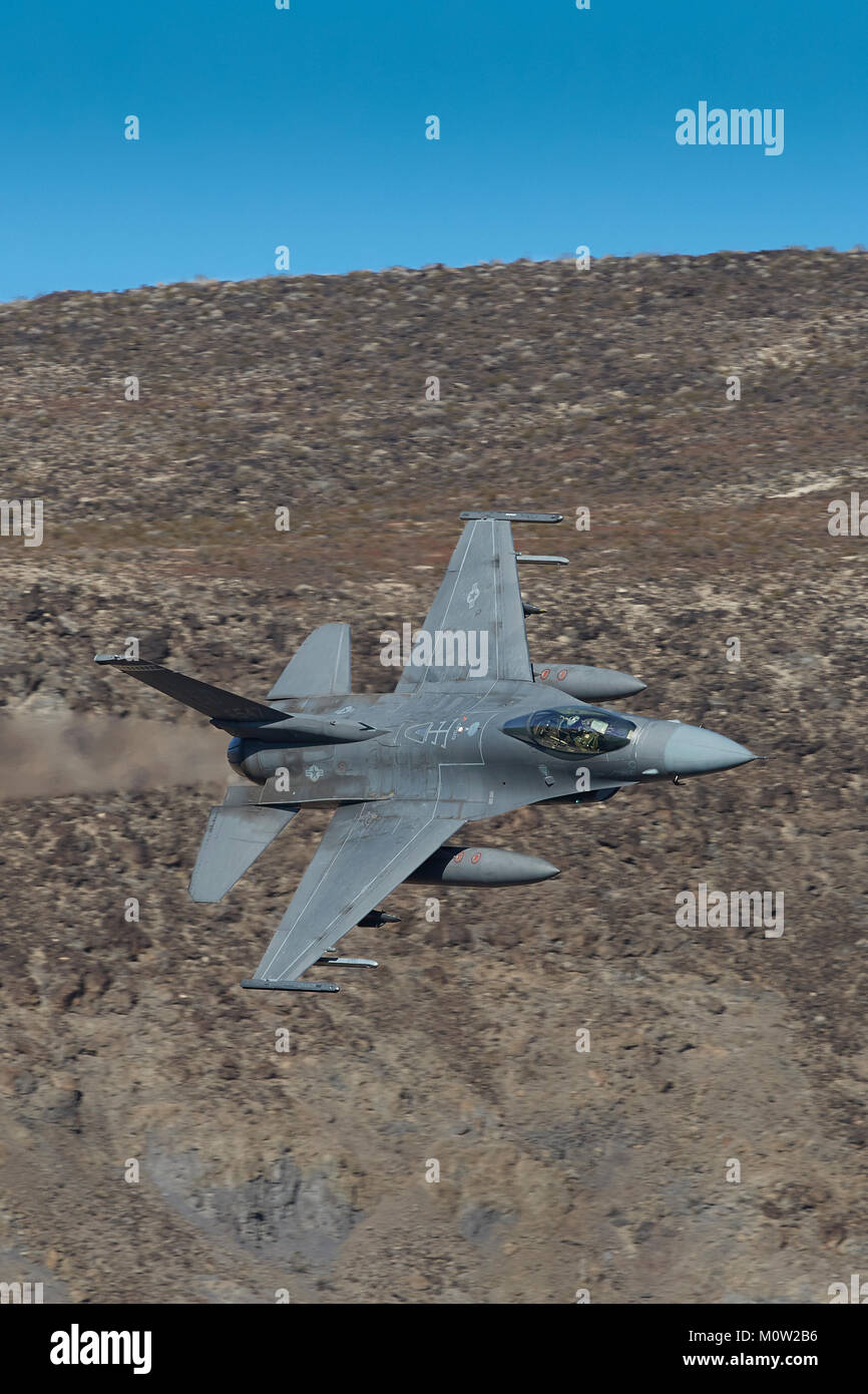 United States Air Force F-16 Fighting Falcon Flying At High Speed And ...