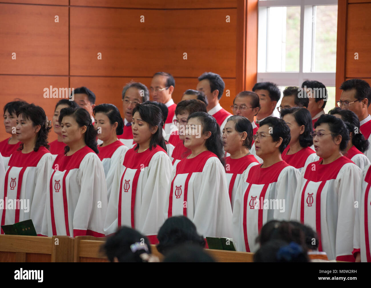 North Korean people singing in protestant Bongsu church, Pyongan ...