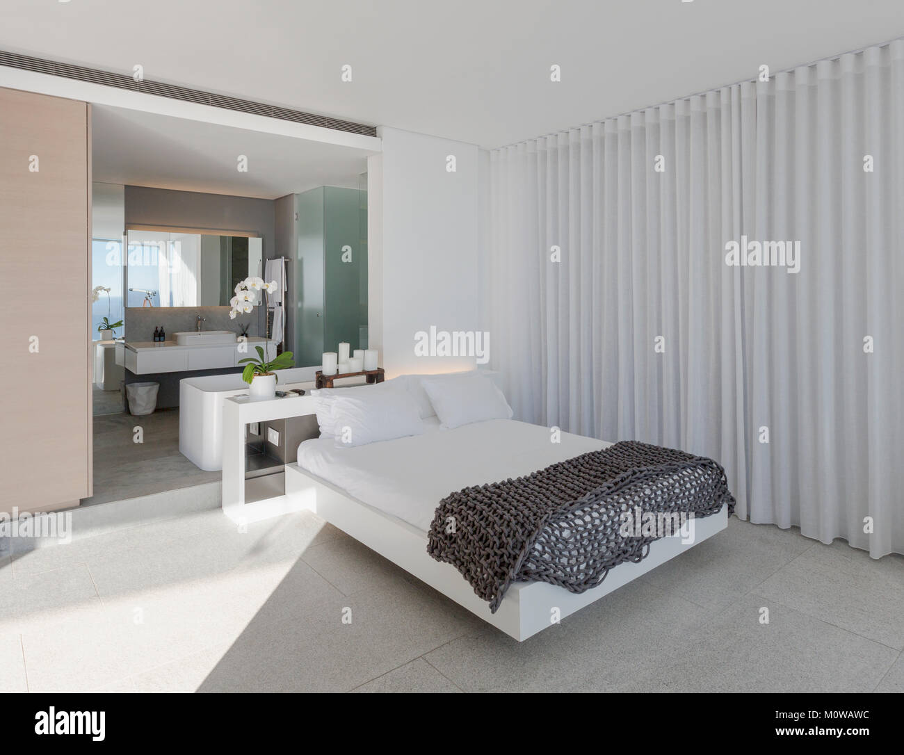 Architecture home interior bedroom bed hi-res stock photography and ...