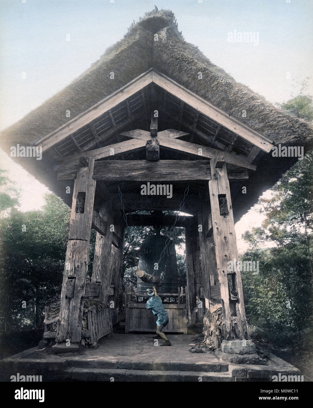 Japan large bell hi-res stock photography and images - Alamy