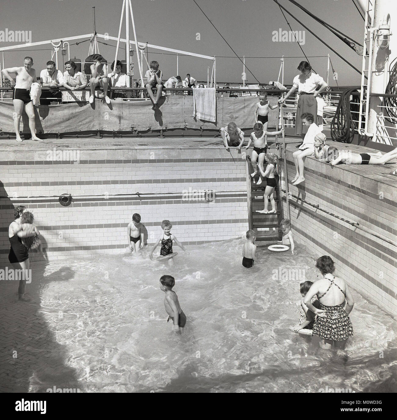 1950s Swimming Pool High Resolution Stock Photography and Images - Alamy