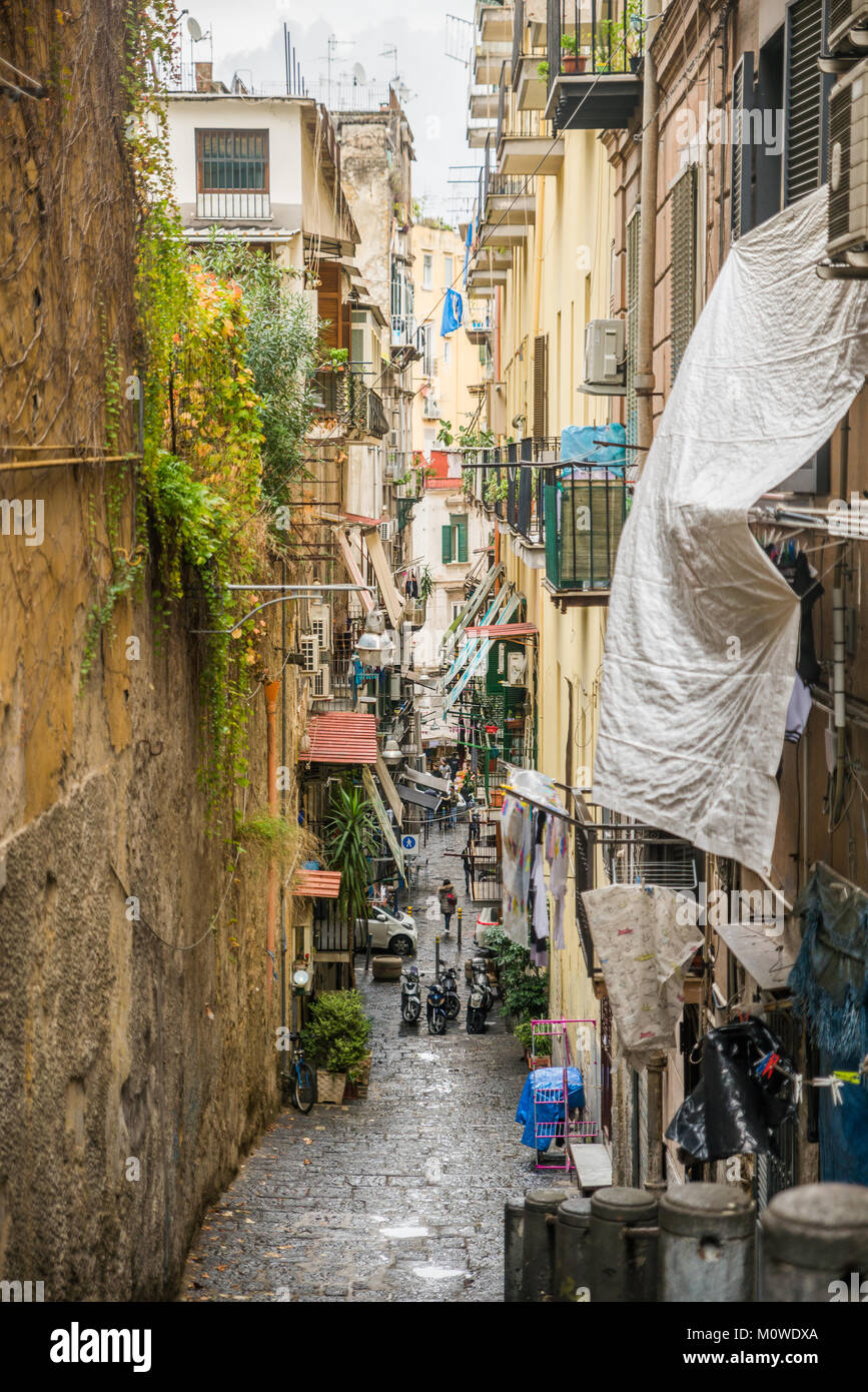 Crowded city streets hi-res stock photography and images - Alamy