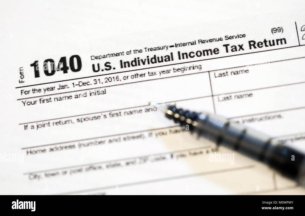 Irs forms hi-res stock photography and images - Alamy