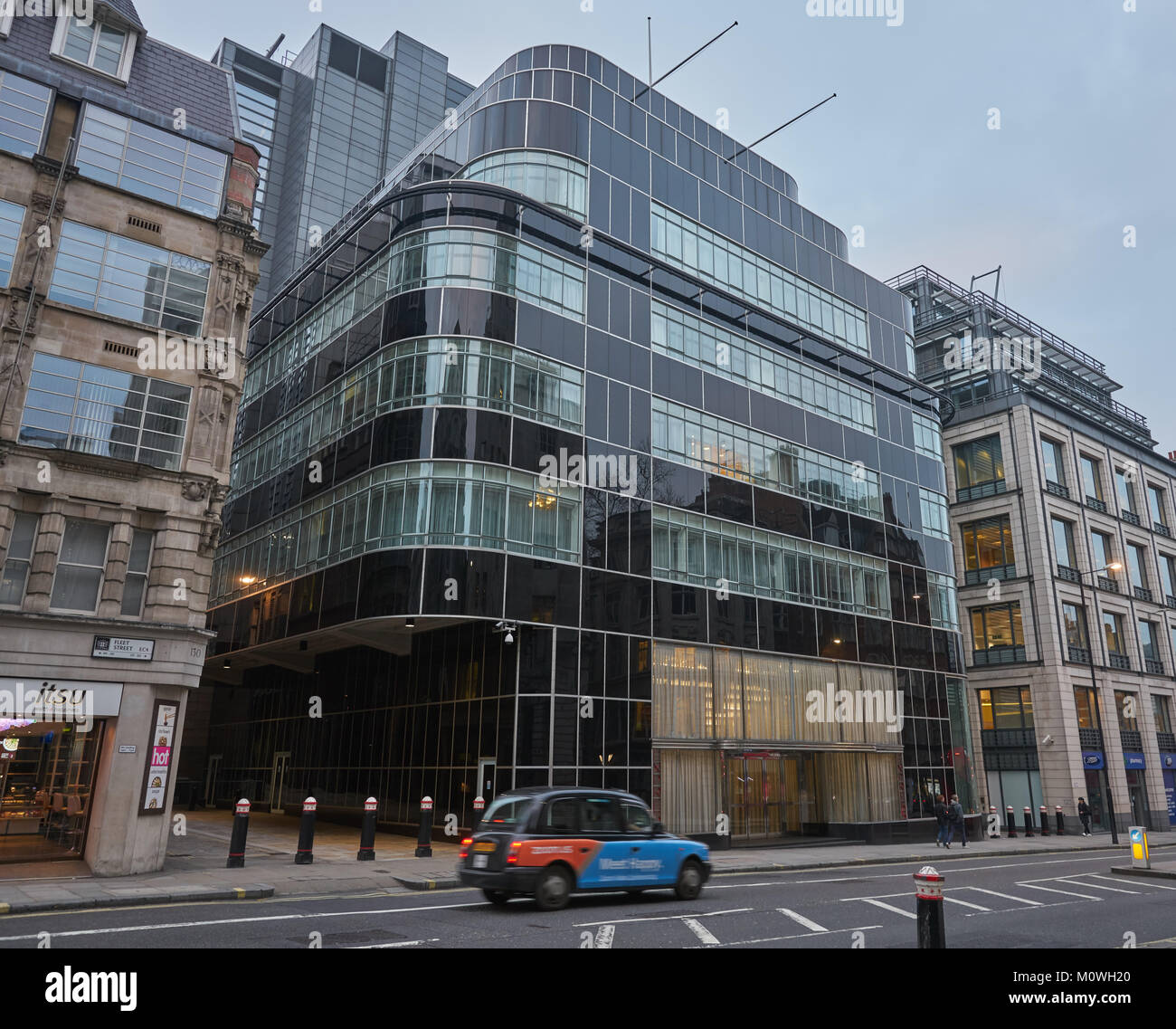 Daily express building hi-res stock photography and images - Alamy