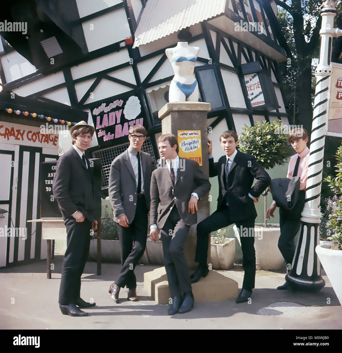 THE MOJOS UK pop group about 1964 Stock Photo - Alamy