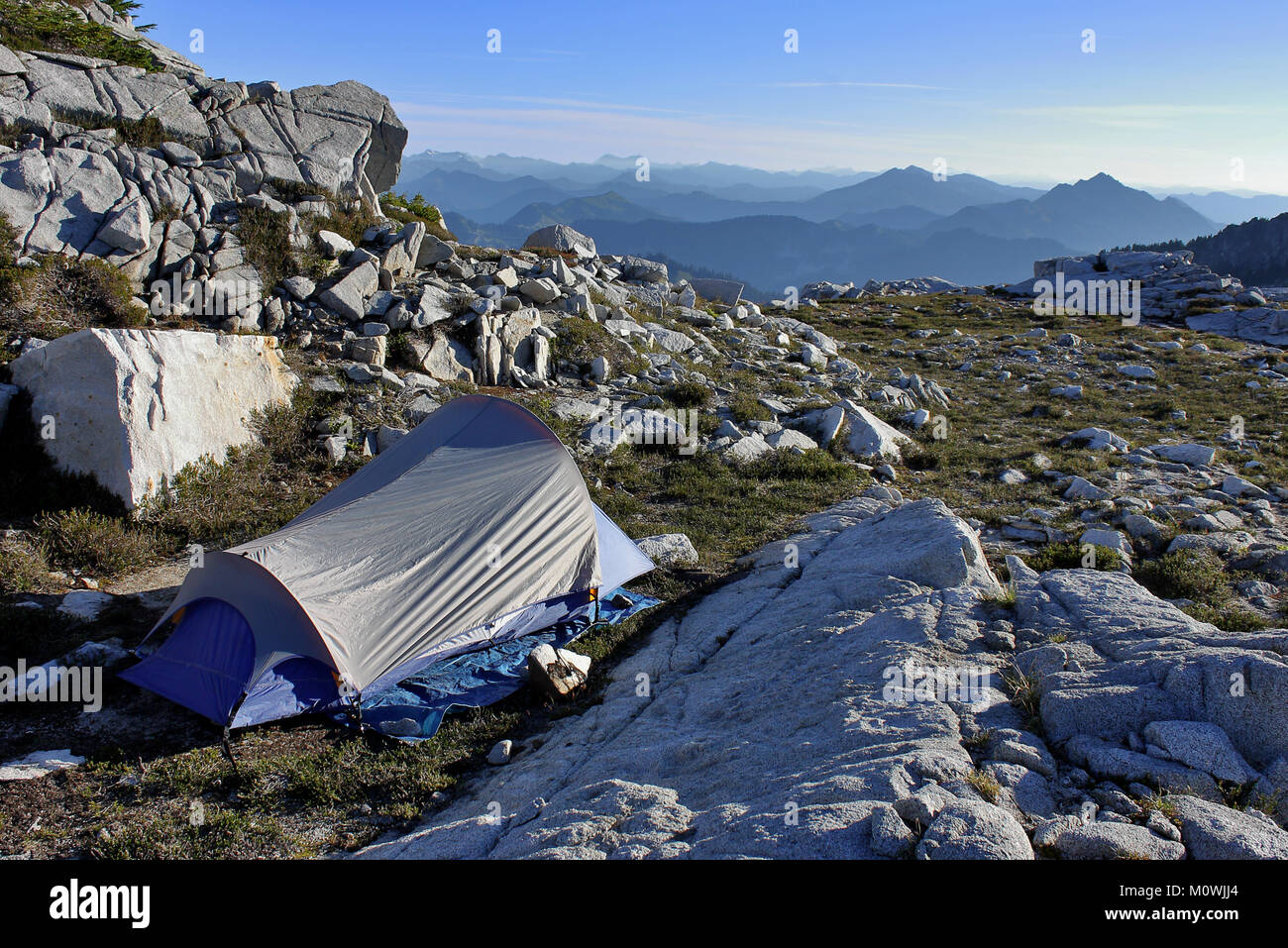 Cascade range of the pacific northwest hi-res stock photography and ...