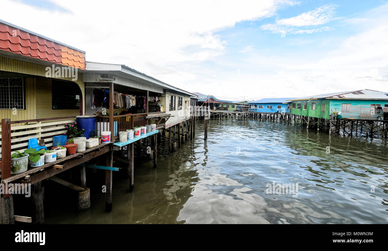 Sim Sim Water Village is the fishermen's village on stilts on the ...