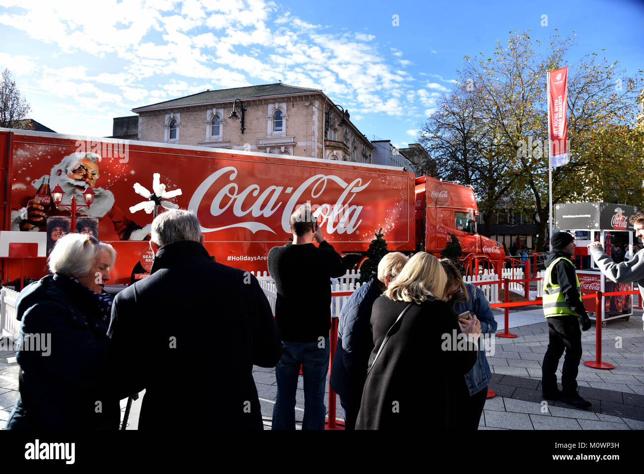 Coca cola truck lorry usa hi-res stock photography and images - Alamy