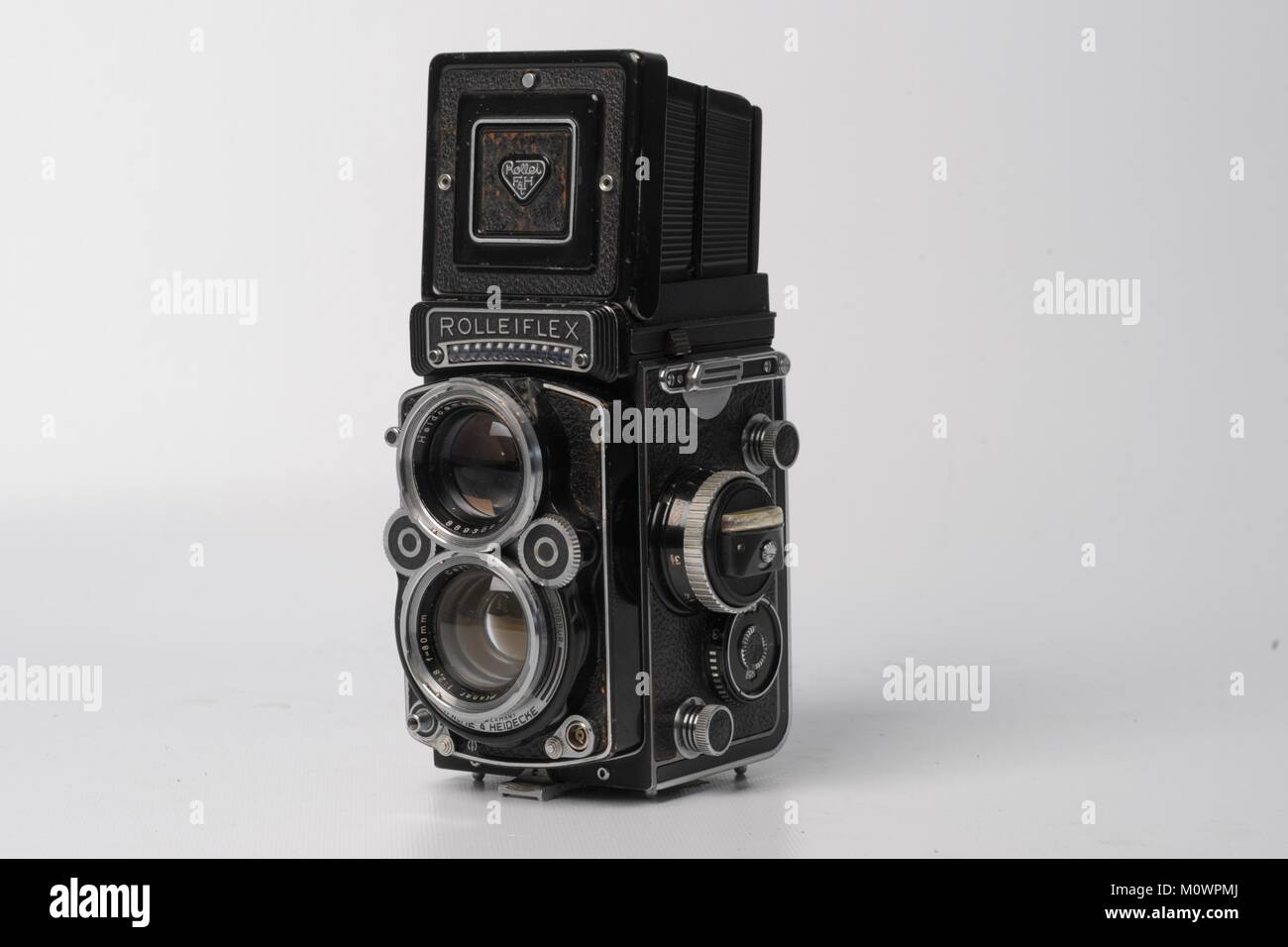 Classic old film cameras Stock Photo - Alamy