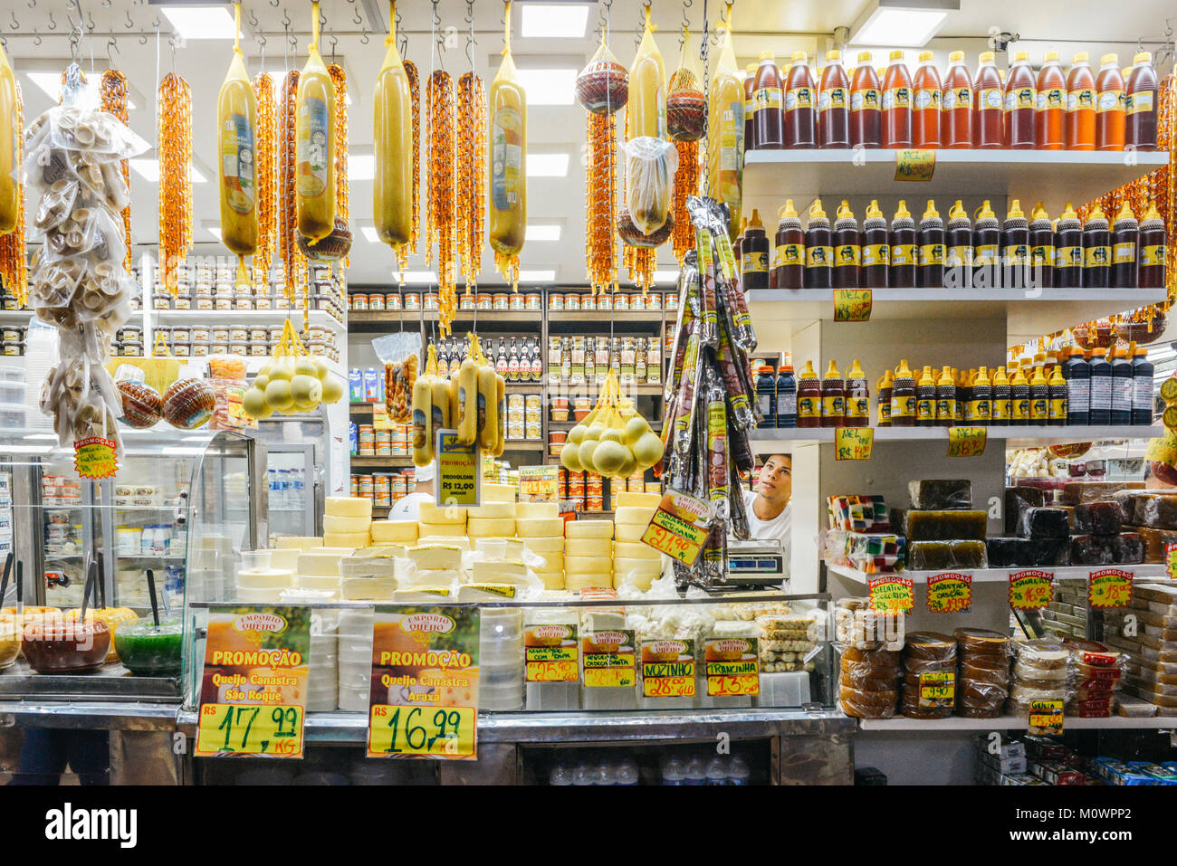 Brazilian crafts market hi-res stock photography and images - Alamy