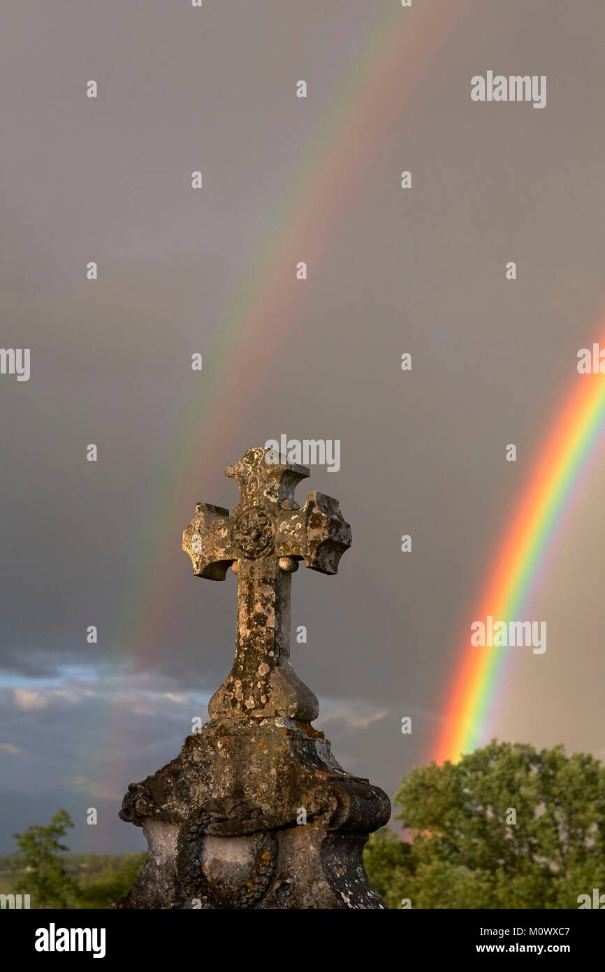 France,Tarn et Garonne,Moissac,Cross of the St Avy presbytery between a ...
