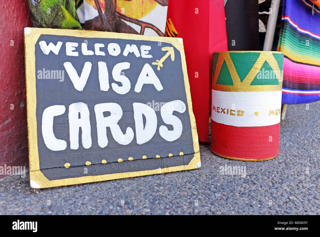 Mexican visa cards welcome sign hi-res stock photography and images - Alamy