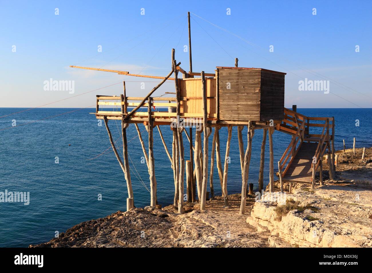Trabucco structure - traditional wooden fishing construction in Gargano ...