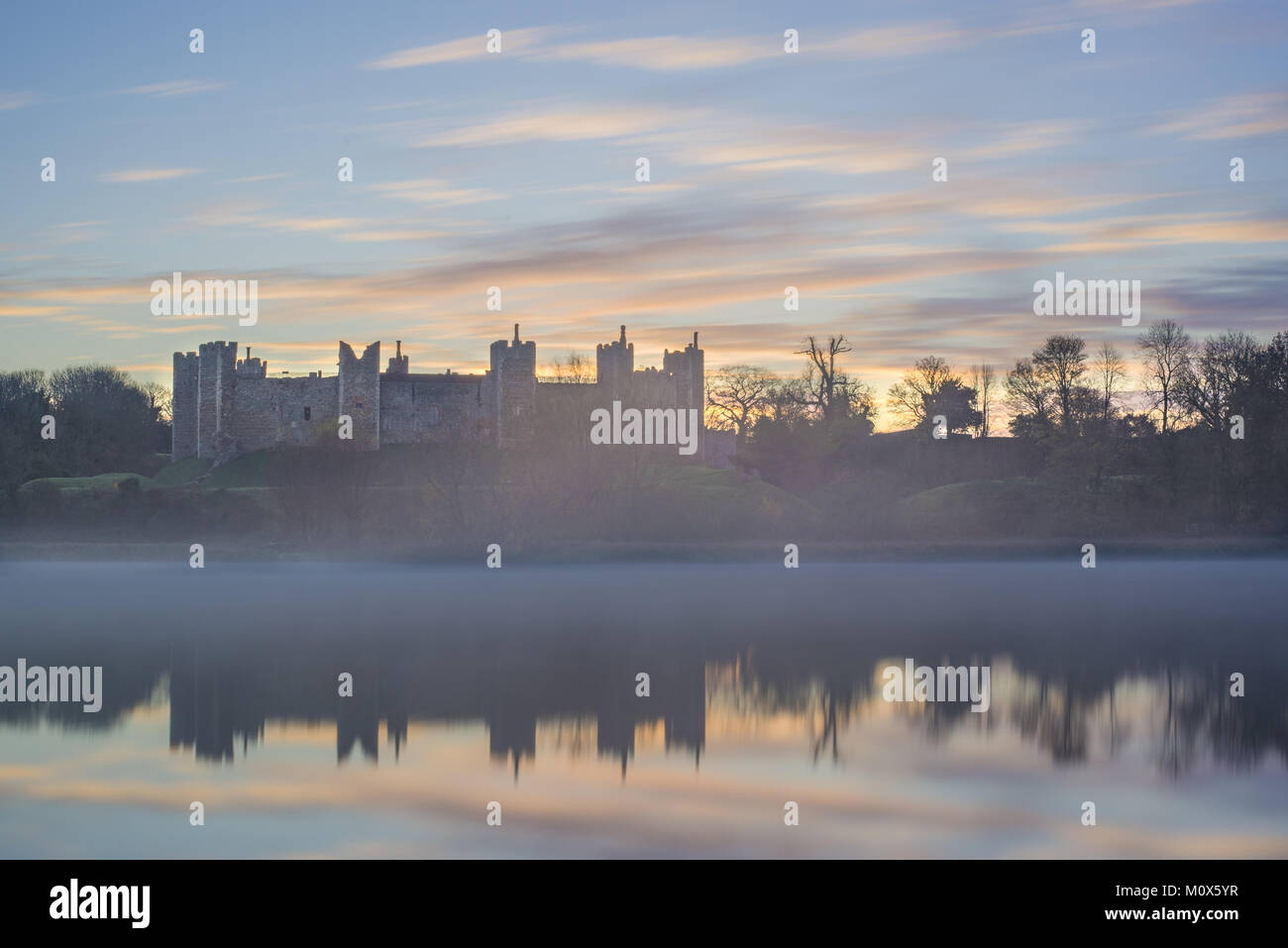 Framlingham castle hi-res stock photography and images - Alamy