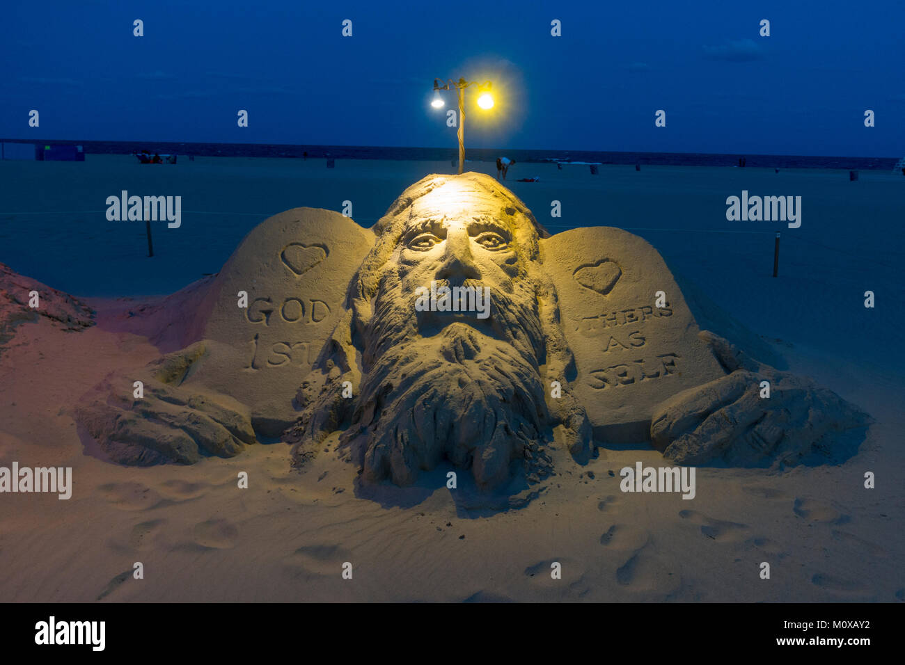 Sand sculpture of jesus christ hi-res stock photography and images - Alamy