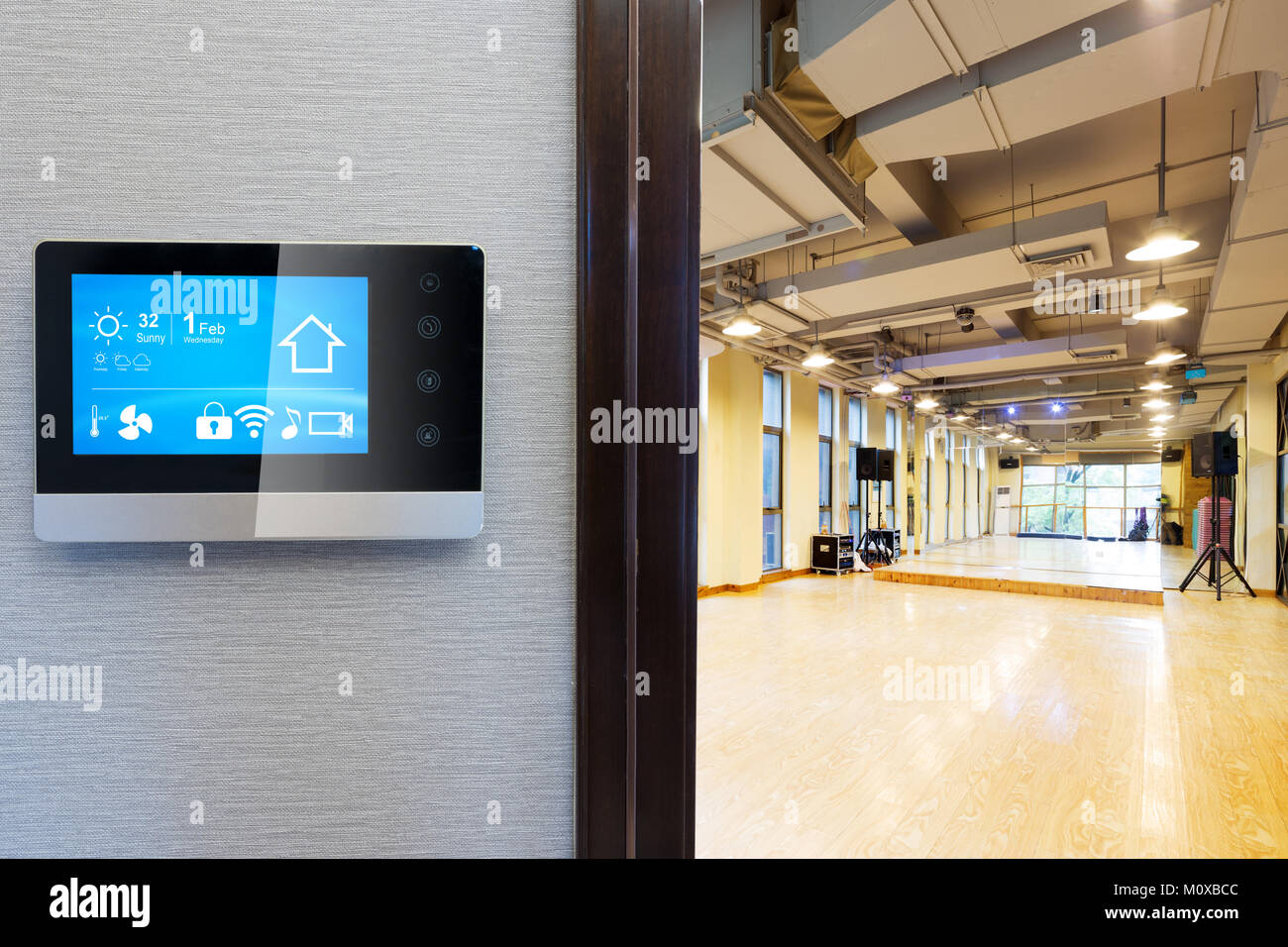 Excercise at home hi-res stock photography and images - Alamy