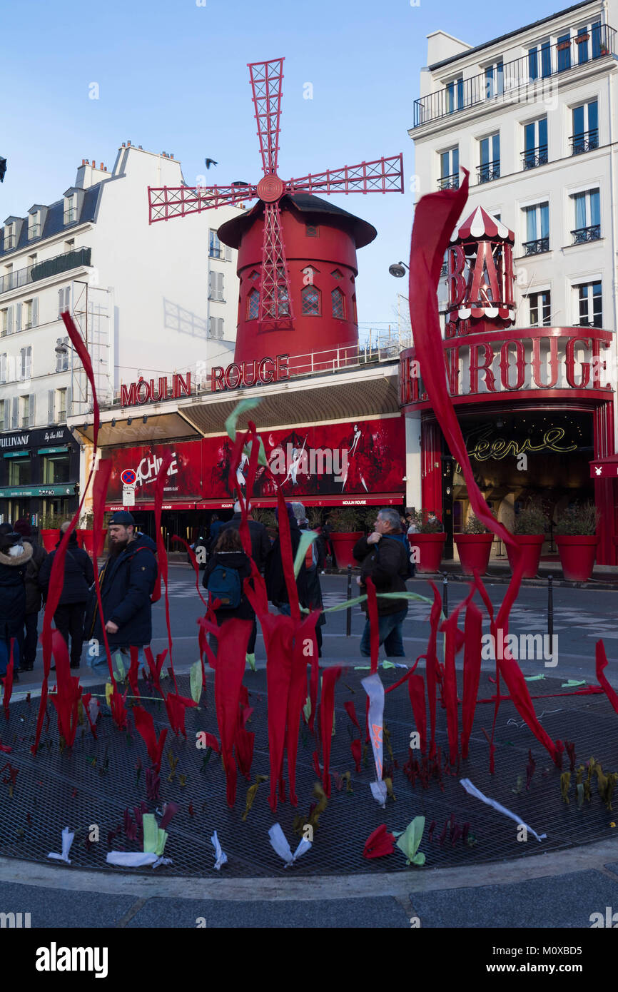 Mouling rouge hi-res stock photography and images - Alamy
