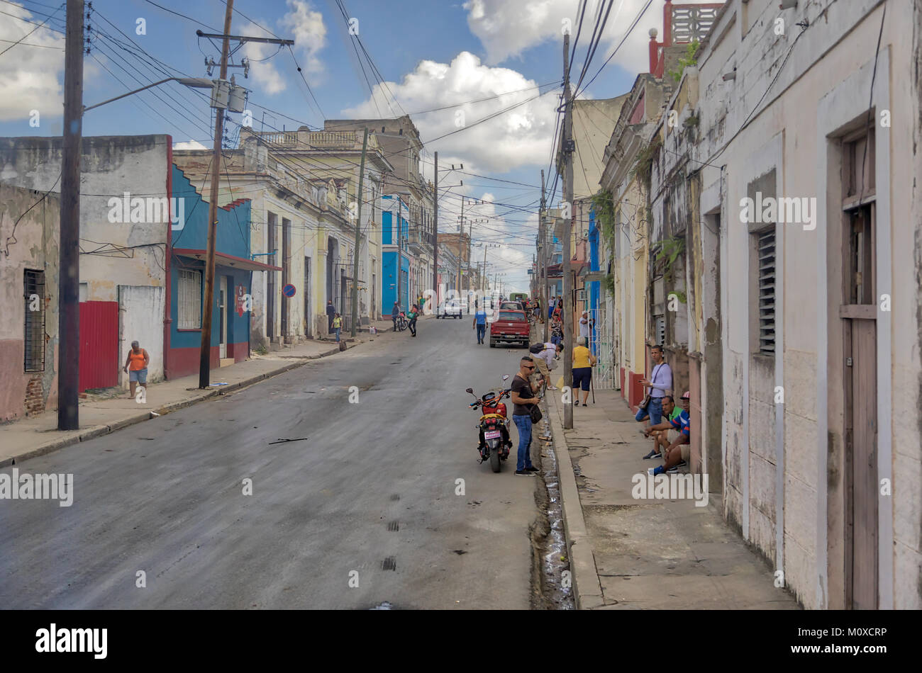 Slum alley hi-res stock photography and images - Alamy
