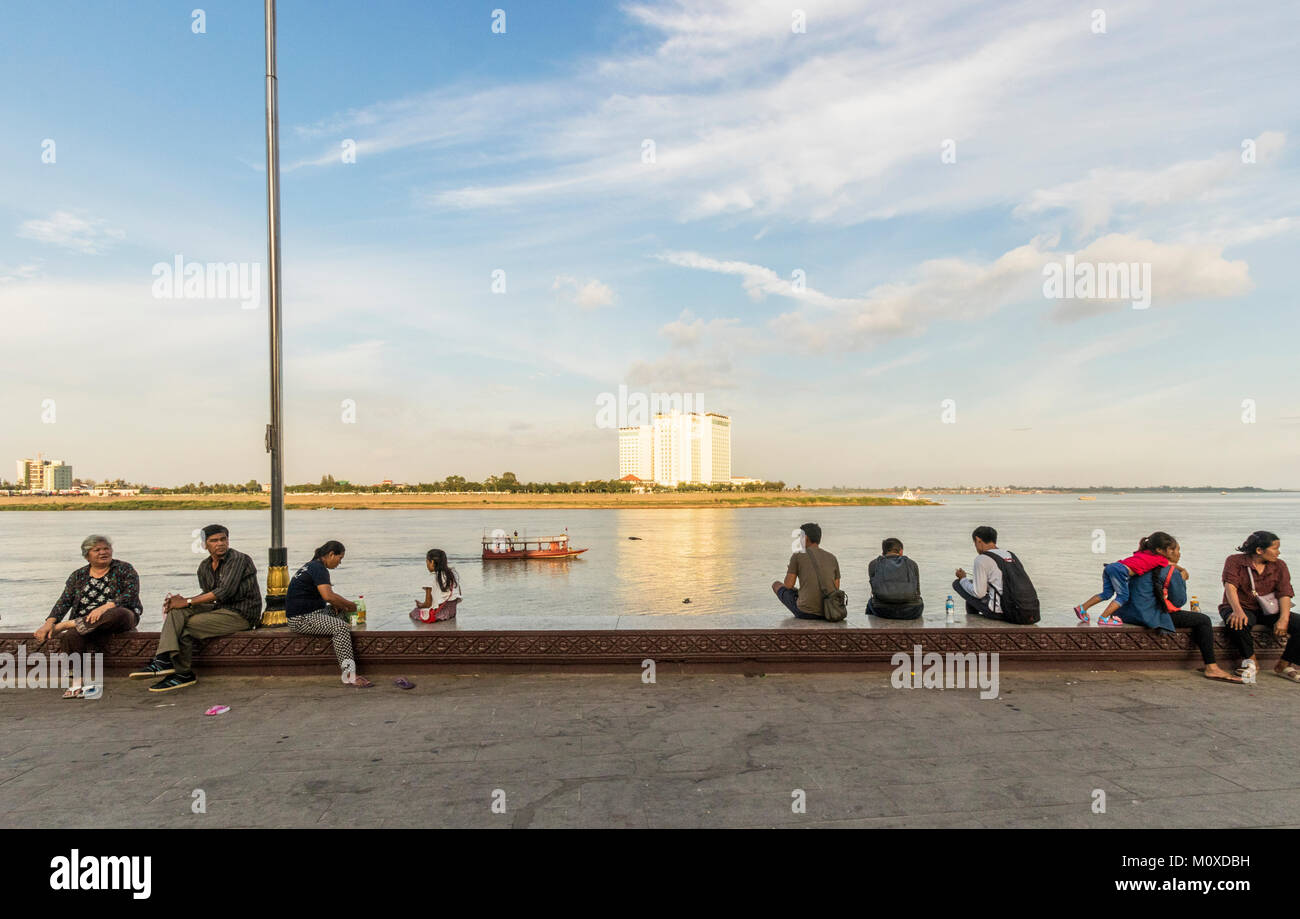 Riverside Phnom Penh Cambodia Stock Photo - Alamy