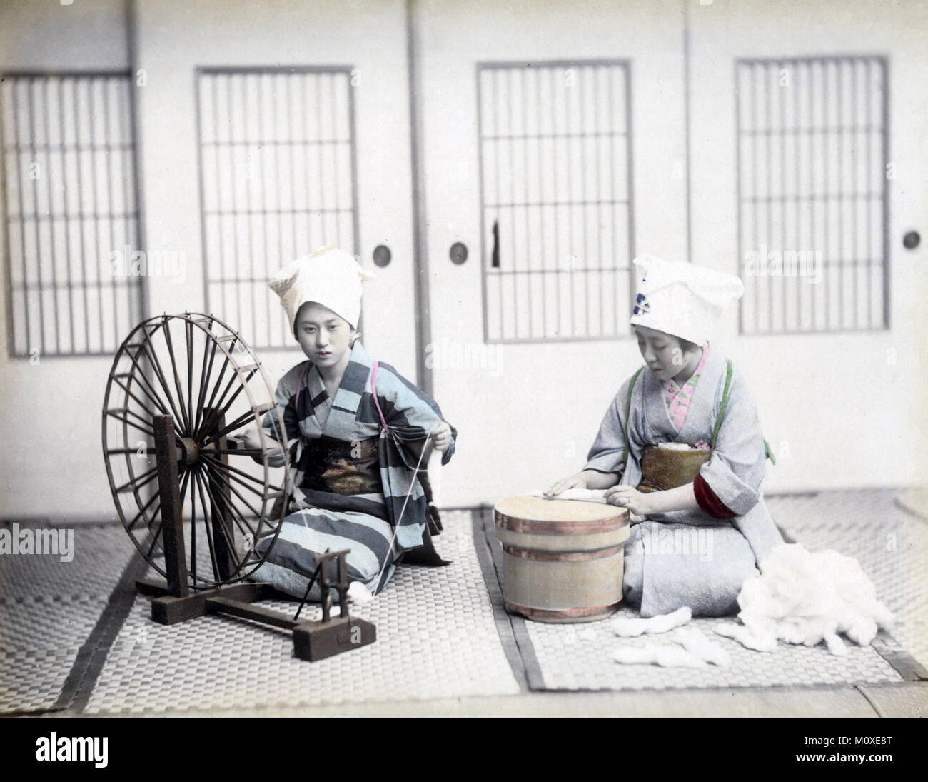 Girl spinning thread hi-res stock photography and images - Alamy