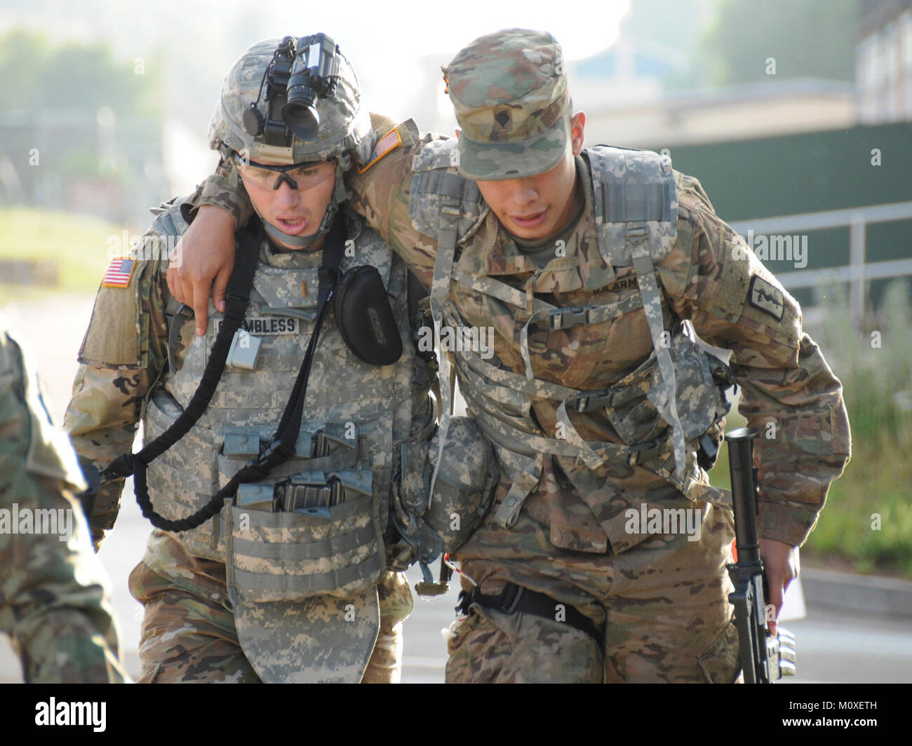 Team 21 Best Warrior competitor 2nd Lt. Jonathan Chambless ...