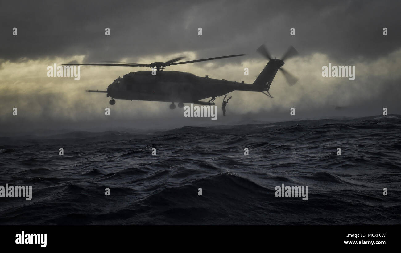 A student with Reconnaissance Team Leader Course jumps from a CH-53 ...
