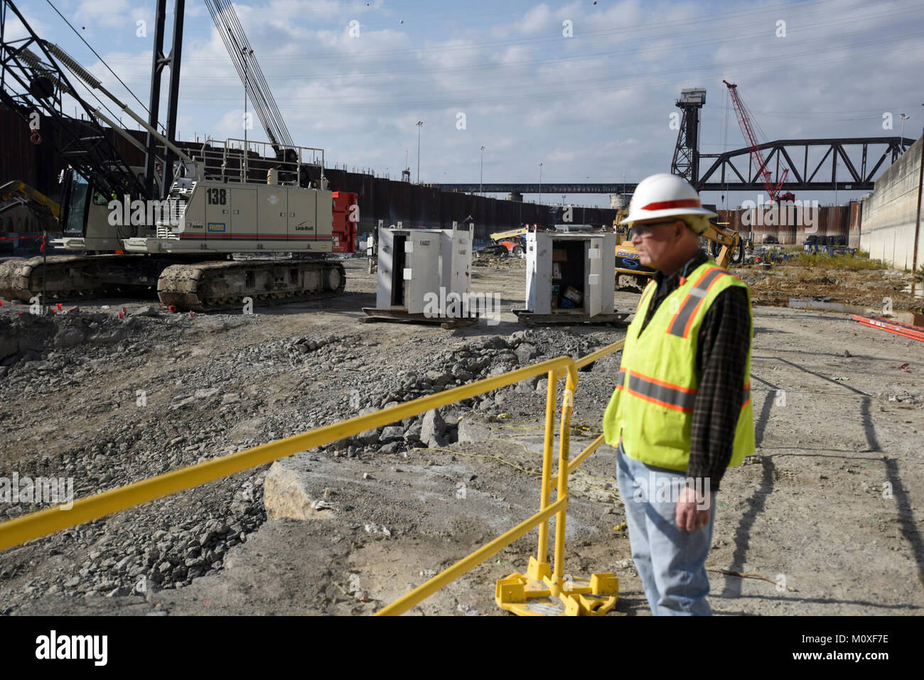 Chickamauga lock replacement project hi-res stock photography and ...