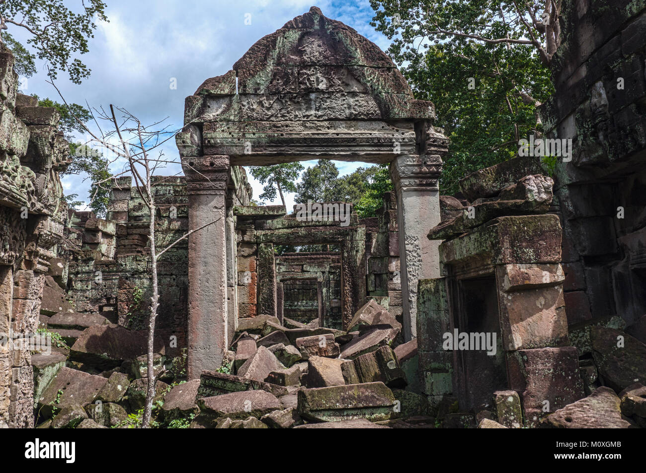 Preah Khan Temple rubble at Angkor Wat, Siem Reap, Cambodia Stock Photo ...