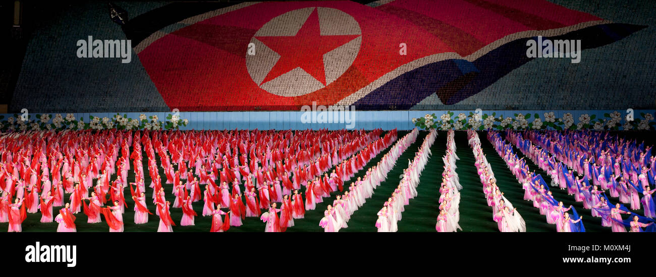North korean flag women hi-res stock photography and images - Alamy