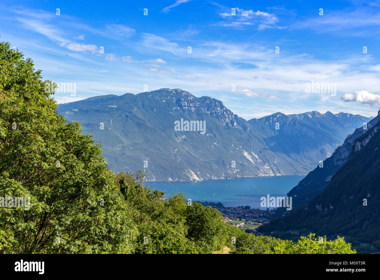 Garda scene hi-res stock photography and images - Alamy