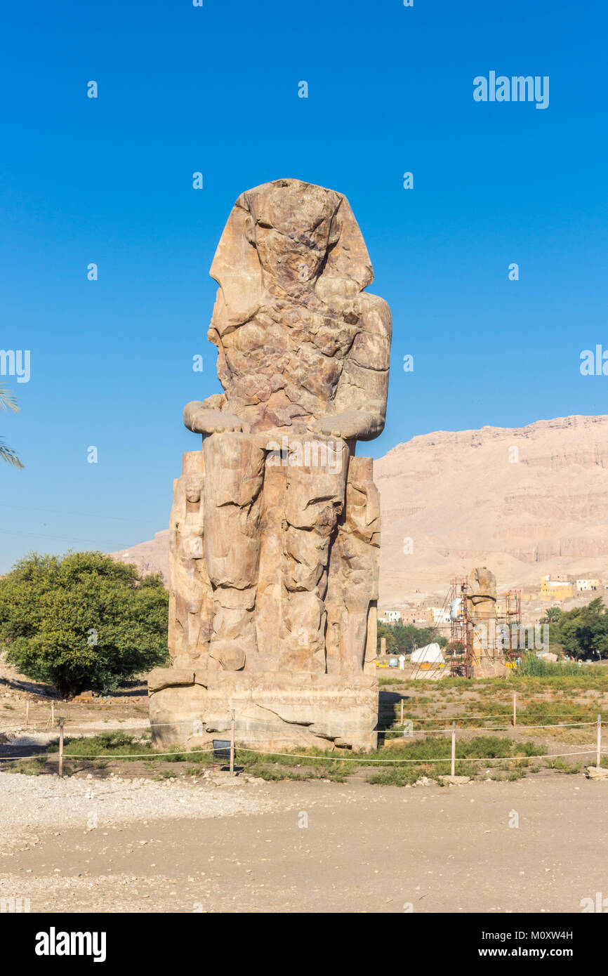 Memnon tomb hi-res stock photography and images - Alamy