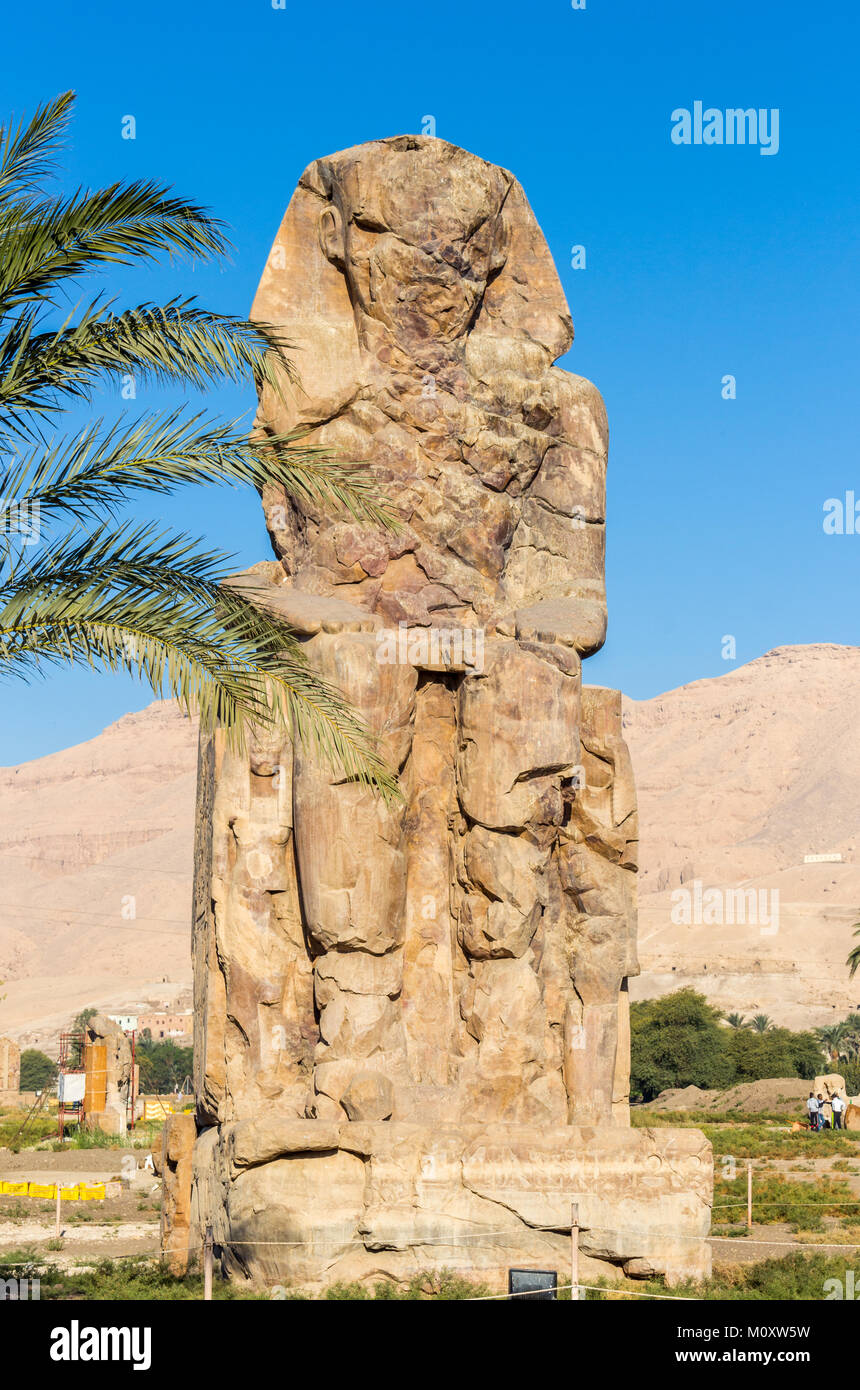 Memnon tomb hi-res stock photography and images - Alamy