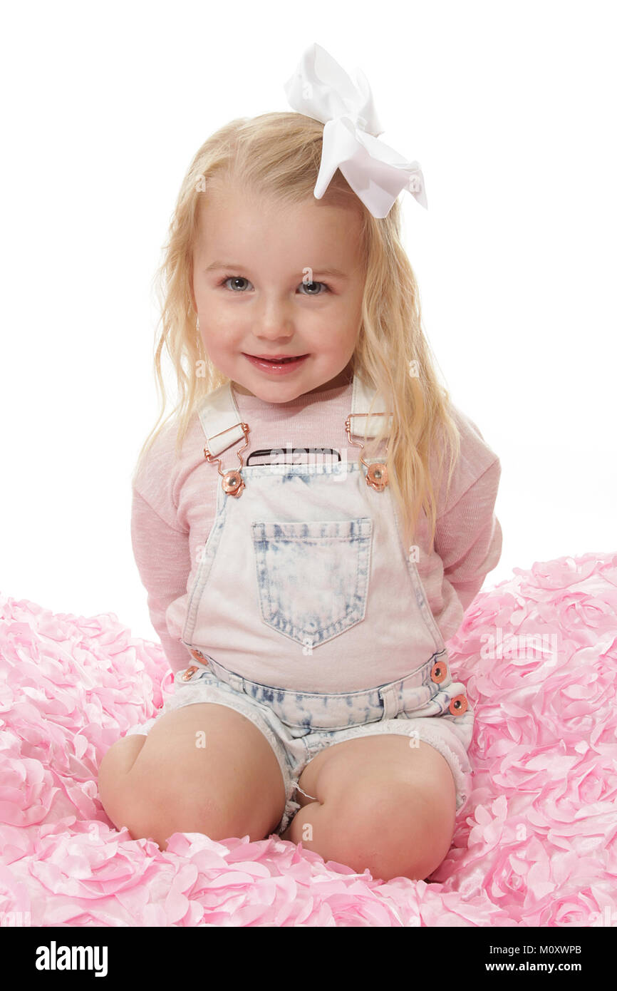 3 Year Old Girl Playing Nursery Smiling Hi res Stock Photography And 3-year-old-girl-playing-nursery-smiling-hi-res-stock-photography-and
