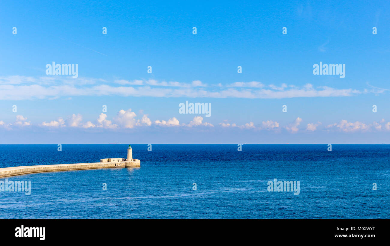 Harbor entrance to grand harbour hi-res stock photography and images ...
