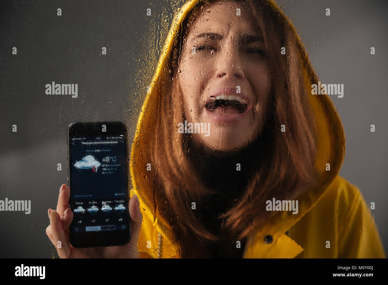 Weather app showing hi-res stock photography and images - Alamy