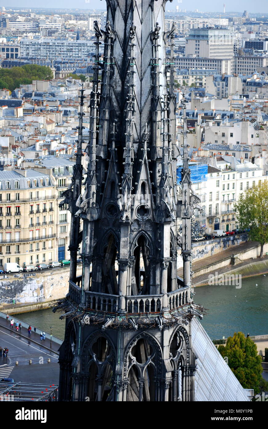 The spire of the Notre Dame Cathedral in Paris, France Stock Photo - Alamy