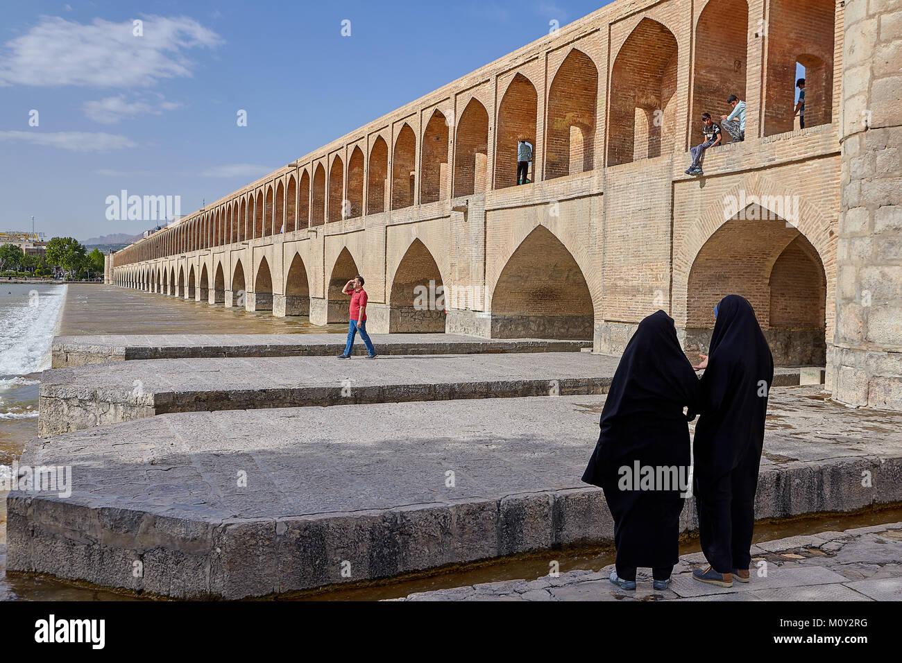 Isfahan black veil iran bridge hi-res stock photography and images - Alamy